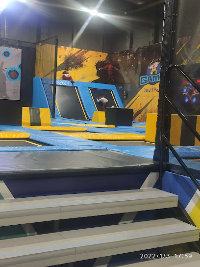 Sould Park Jump CC El Ingenio - Trampoline Park y Arcade - Parques de Bolas